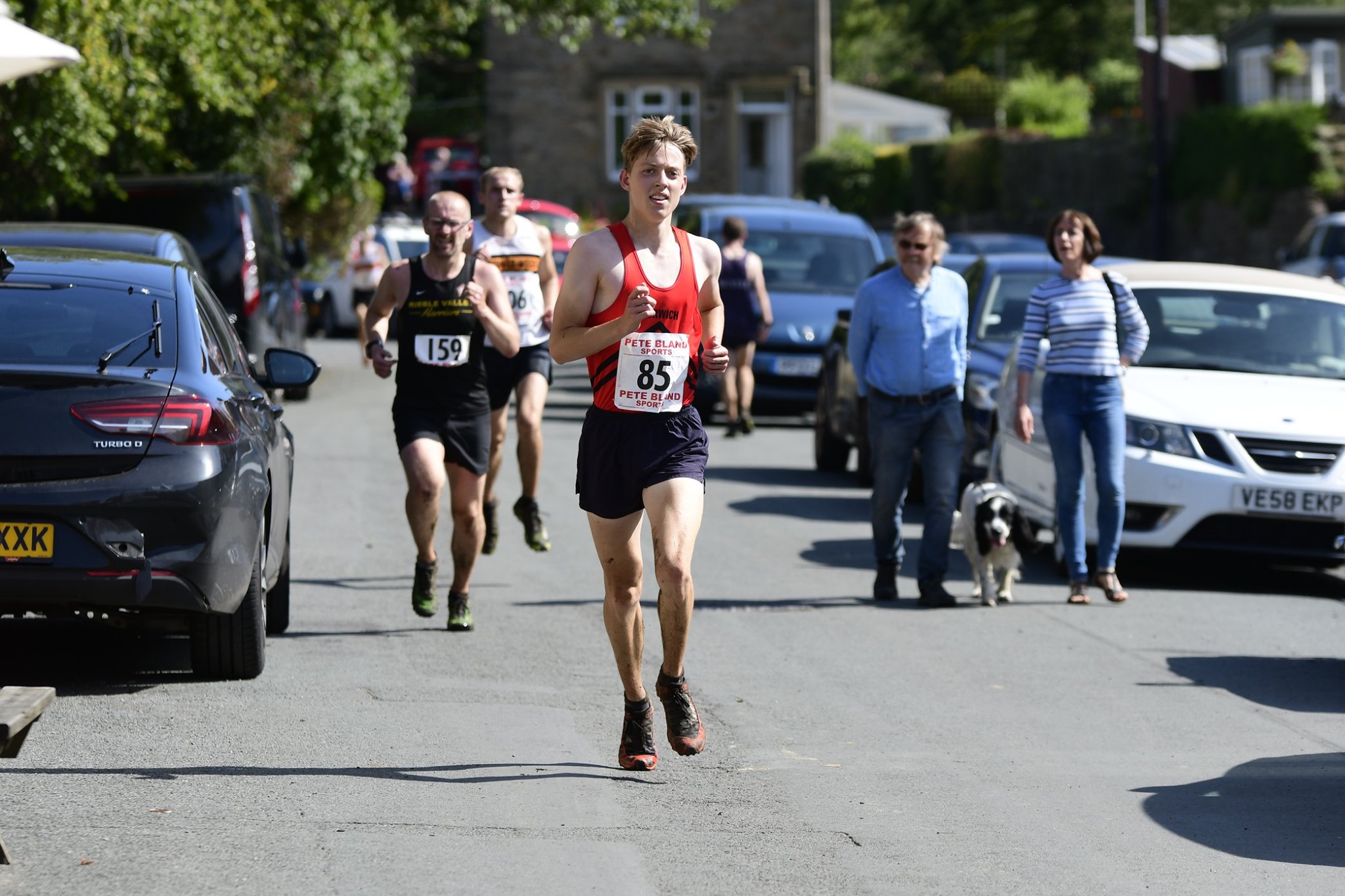 Middleton shines on fells for second at Pendleton - Horwich Harriers AC