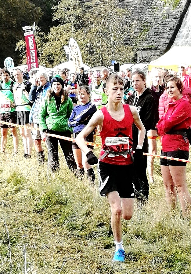 'A' team overcome Ian’s injury in Bamford event - Horwich Harriers AC
